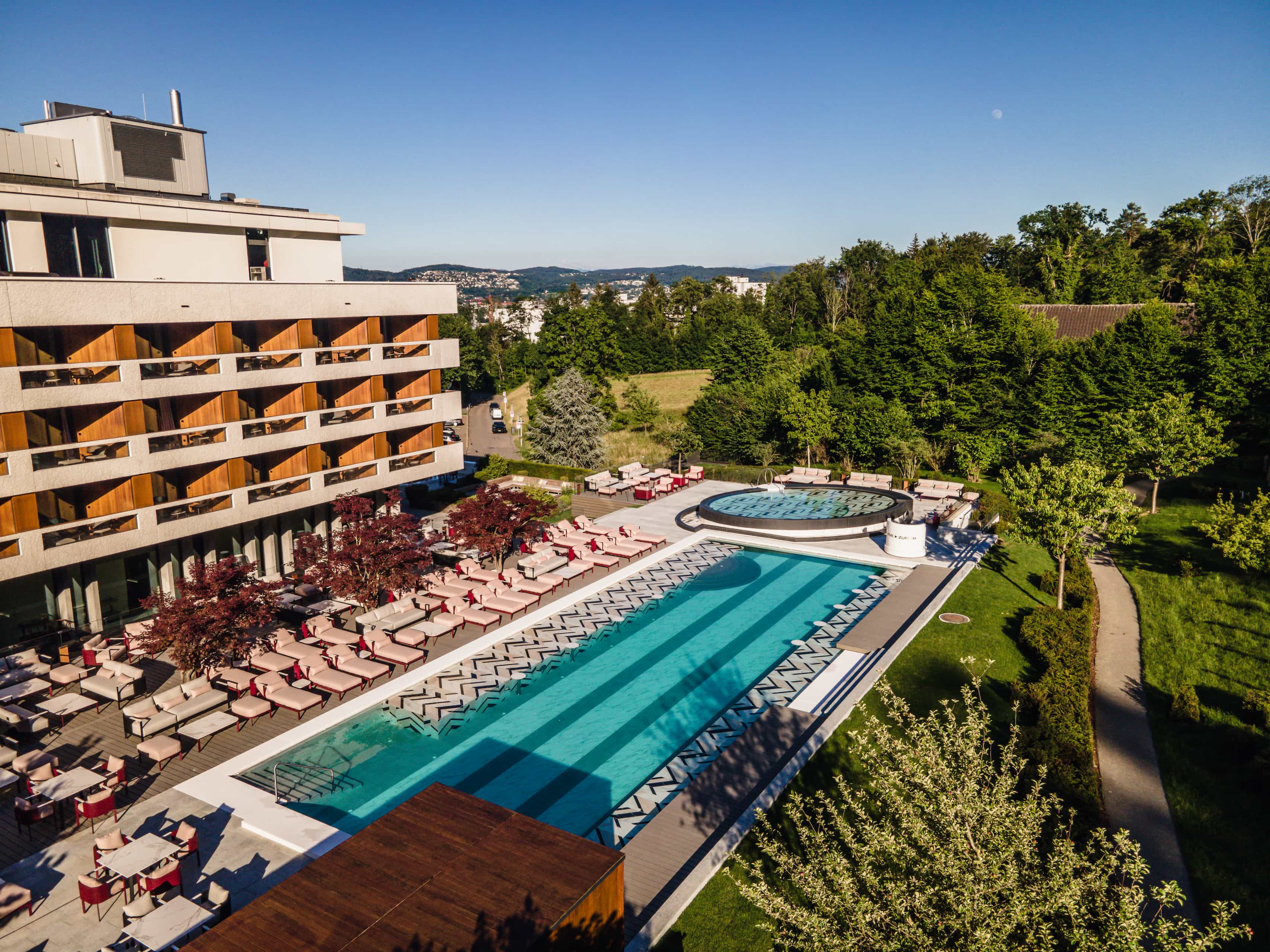The Social Pool | FIVE Zurich
